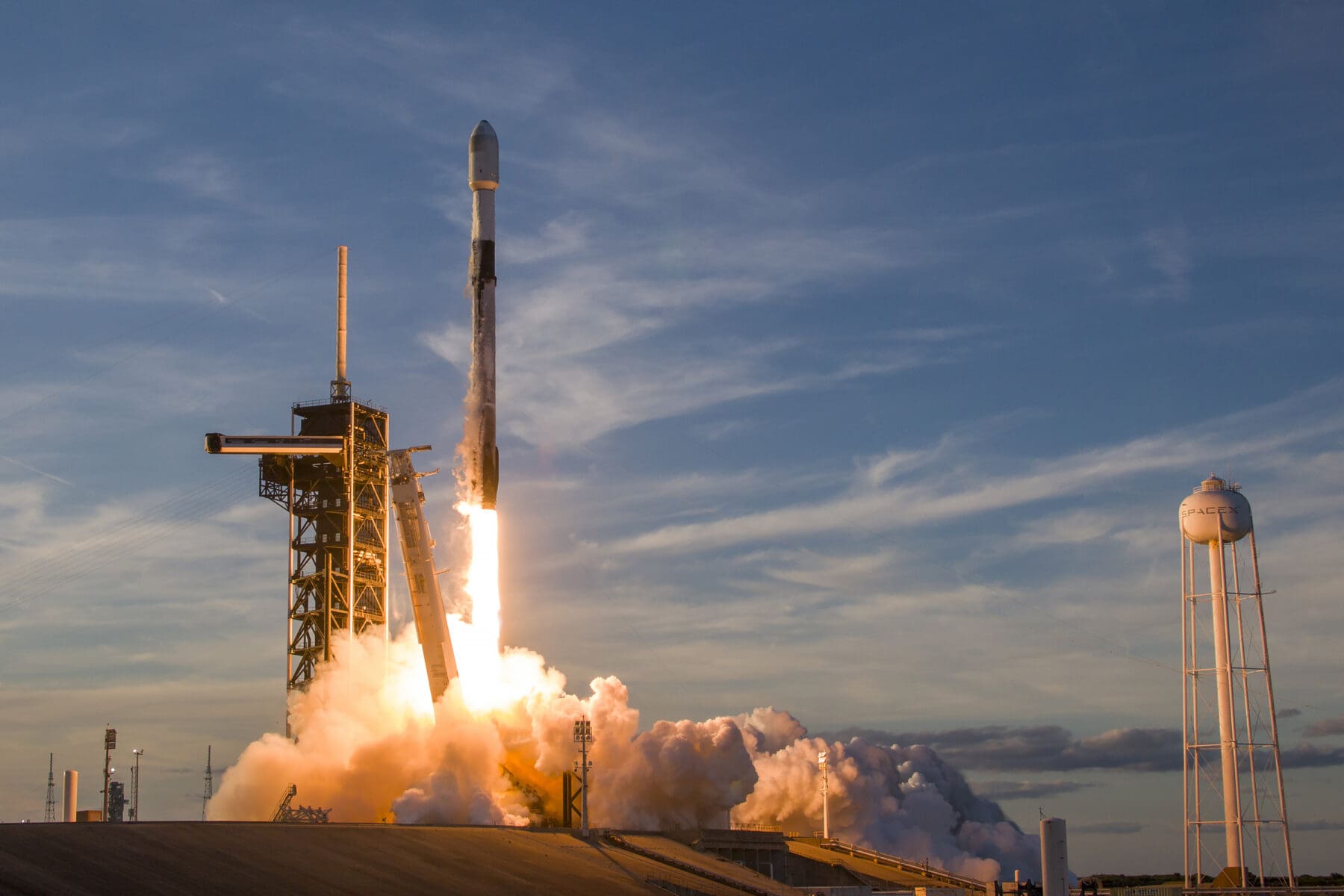 Exitoso lanzamiento de SpaceX: Maxar completa la constelación WorldView ...